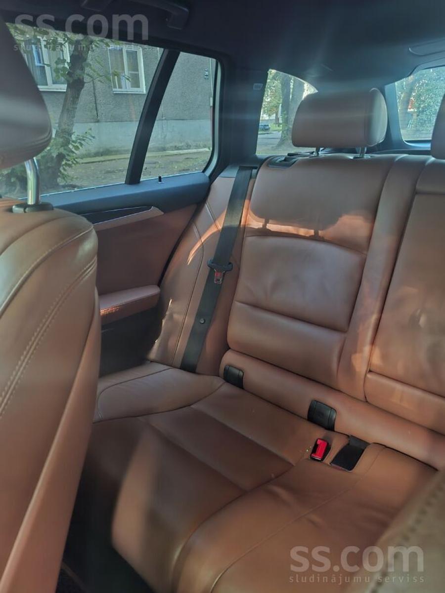 Brown BMW 525 2014 in Riga, with an engine capacity of 2.00 L and mileage of 220 thousand km for 8200 €, photo 13 on AUTOMOTO.COM.LV
