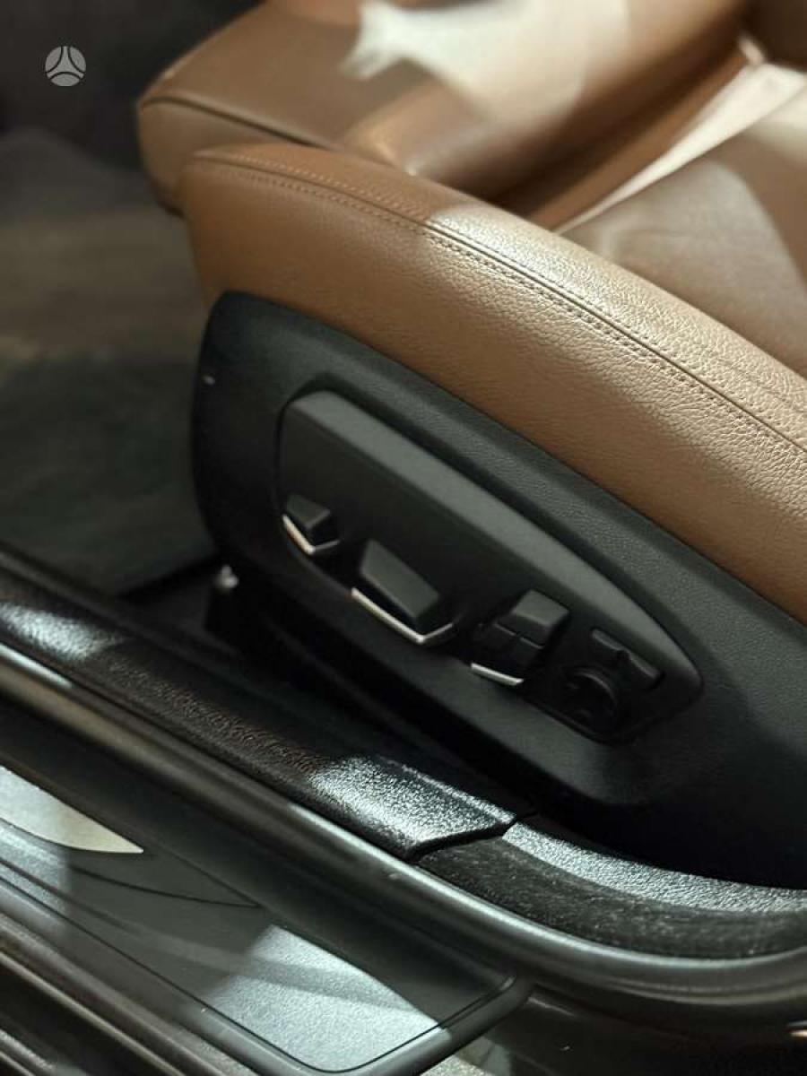 Brown BMW 525 2014 in Klaipeda, with an engine capacity of 2.00 L and mileage of 220 thousand km for 11999 €, photo 20 on AUTOMOTO.COM.LV