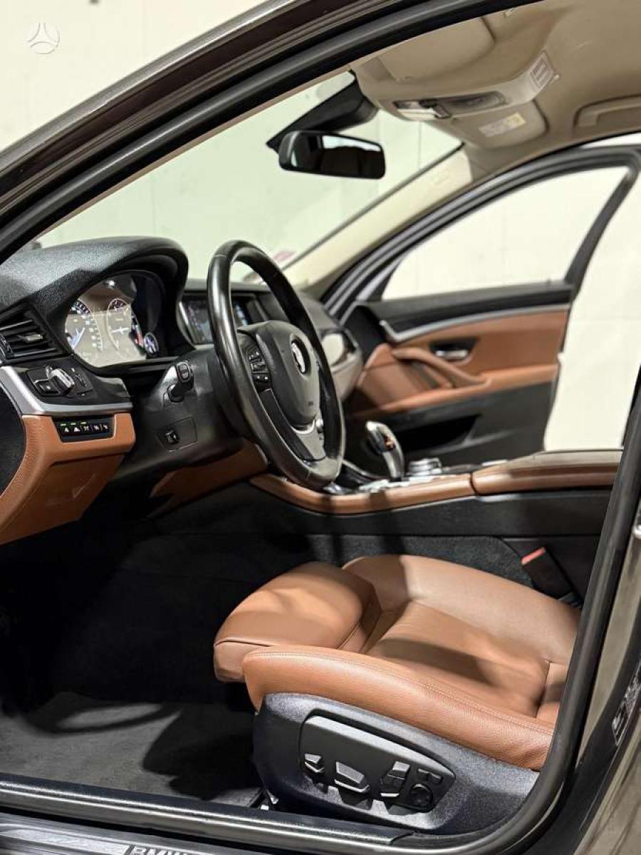 Brown BMW 525 2014 in Klaipeda, with an engine capacity of 2.00 L and mileage of 220 thousand km for 11999 €, photo 23 on AUTOMOTO.COM.LV