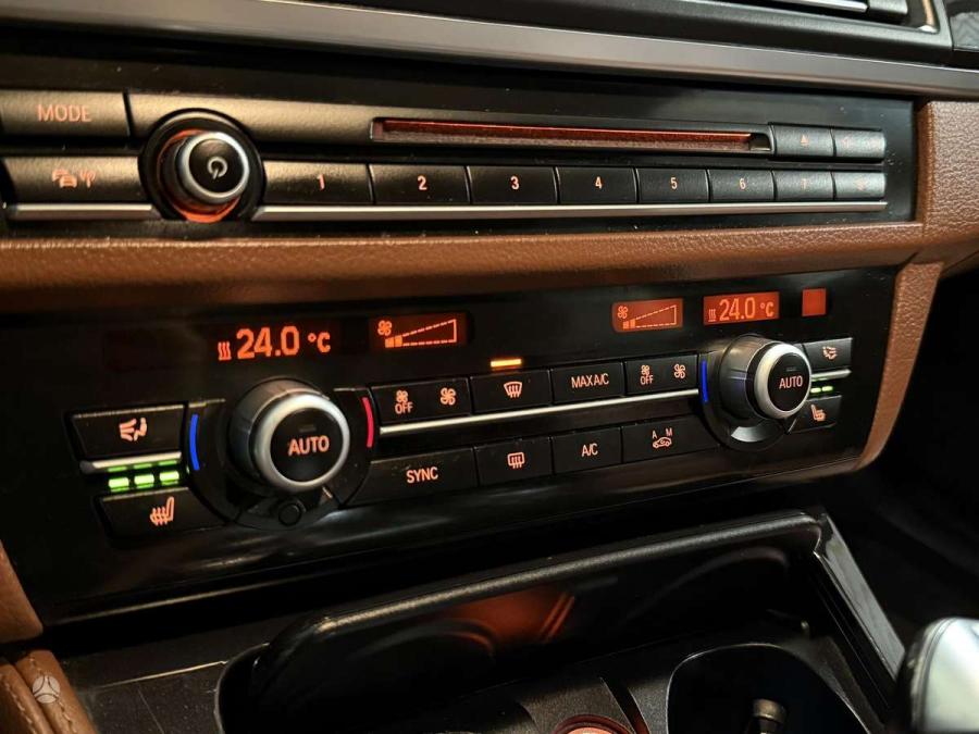 Brown BMW 525 2014 in Klaipeda, with an engine capacity of 2.00 L and mileage of 220 thousand km for 11999 €, photo 25 on AUTOMOTO.COM.LV