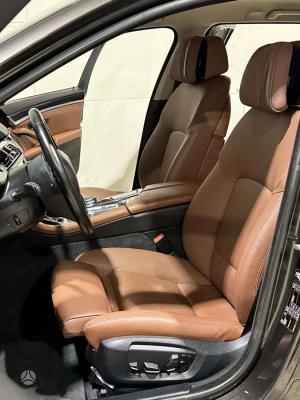 Brown BMW 525 2014 in Klaipeda, with an engine capacity of 2.00 L and mileage of 220 thousand km for 11999 €, photo 47 on AUTOMOTO.COM.LV