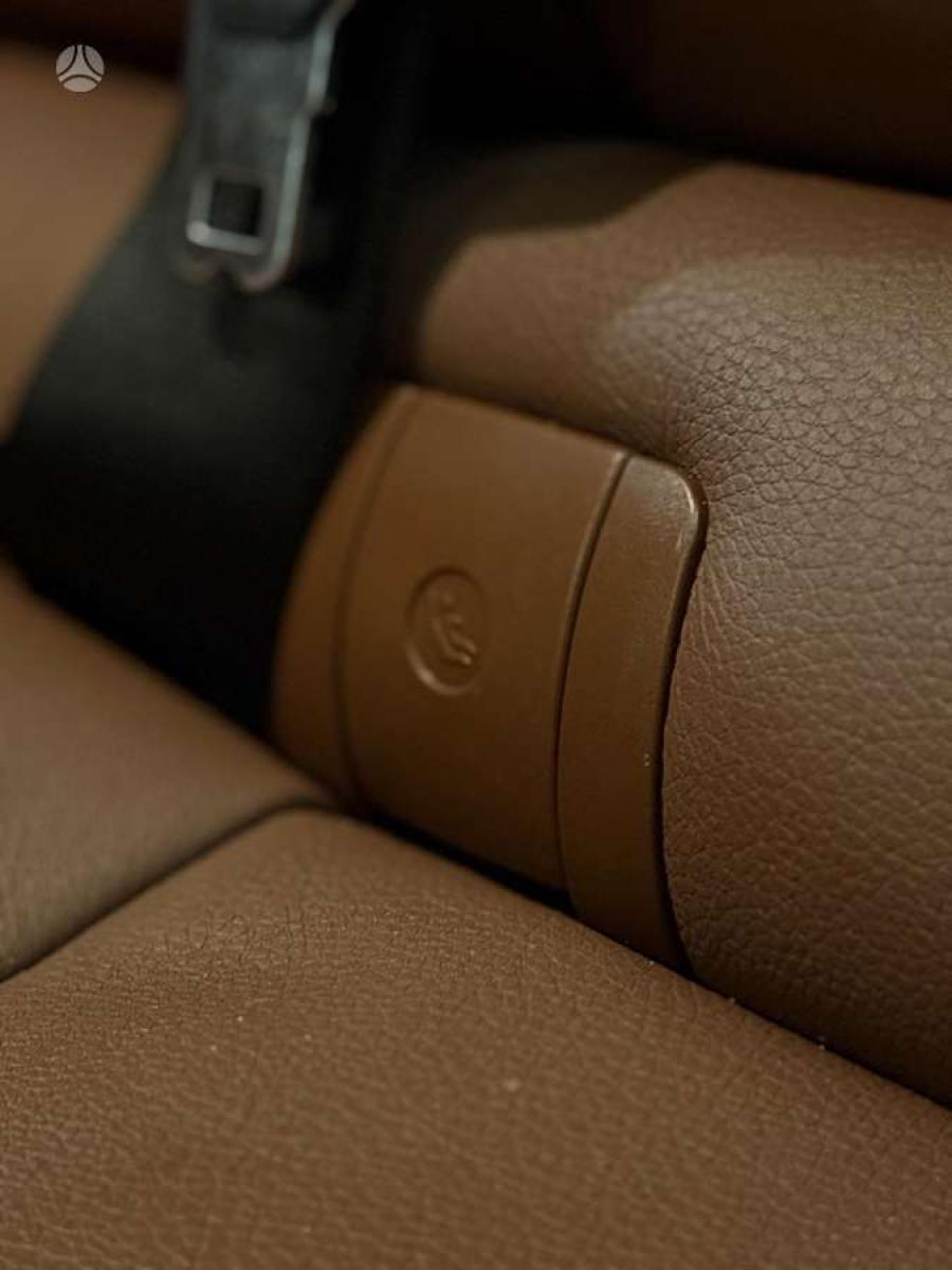 Brown BMW 525 2014 in Klaipeda, with an engine capacity of 2.00 L and mileage of 220 thousand km for 11999 €, photo 50 on AUTOMOTO.COM.LV
