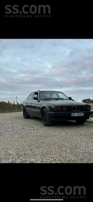Zaļš BMW 525 1988 Tukums, ar dzinēja tilpumu 3.00 L un nobraukumu 0 tūkst. km par 4850 €, foto  vietnē AUTOMOTO.COM.LV