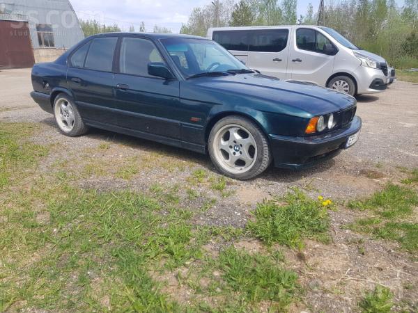 Zaļš BMW 525 1994 Madona, ar dzinēja tilpumu 2.50 L un nobraukumu 340 tūkst. km par 5500 €, foto 4 vietnē AUTOMOTO.COM.LV
