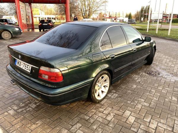 Green BMW 525 2003 in Limbazi, with an engine capacity of 2.50 L and mileage of 447 thousand km for 2950 €, photo 2 on AUTOMOTO.COM.LV