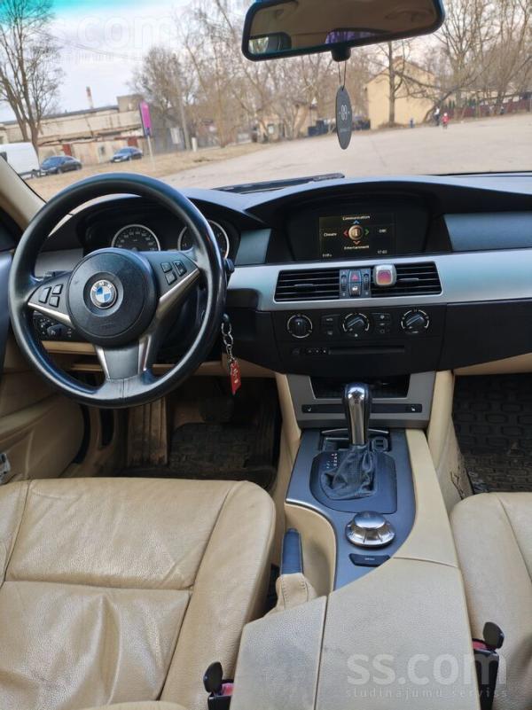 Green BMW 525 2004 in Riga, with an engine capacity of 2.50 L and mileage of 394 thousand km for 2700 €, photo 9 on AUTOMOTO.COM.LV