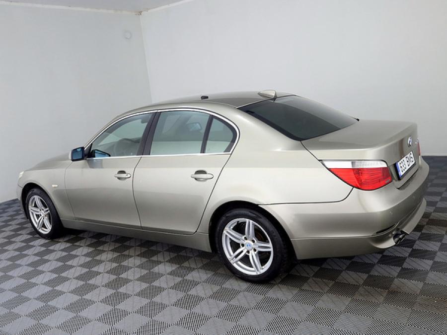 Zaļš BMW 525 2006 Tallina, ar dzinēja tilpumu 2.50 L un nobraukumu 247 tūkst. km par 2299 €, foto 5 vietnē AUTOMOTO.COM.LV