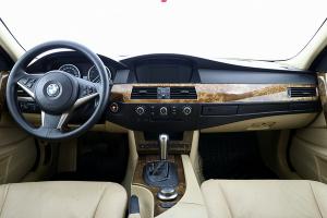 Zaļš BMW 525 2006 Tallina, ar dzinēja tilpumu 2.50 L un nobraukumu 247 tūkst. km par 2299 €, foto 6 vietnē AUTOMOTO.COM.LV