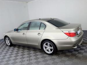 Zaļš BMW 525 2006 Tallina, ar dzinēja tilpumu 2.50 L un nobraukumu 247 tūkst. km par 2299 €, foto 12 vietnē AUTOMOTO.COM.LV