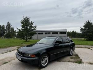 Zaļš BMW 525 1998 Valmiera, ar dzinēja tilpumu 2.50 L un nobraukumu 374 tūkst. km par 2450 €, foto 1 vietnē AUTOMOTO.COM.LV