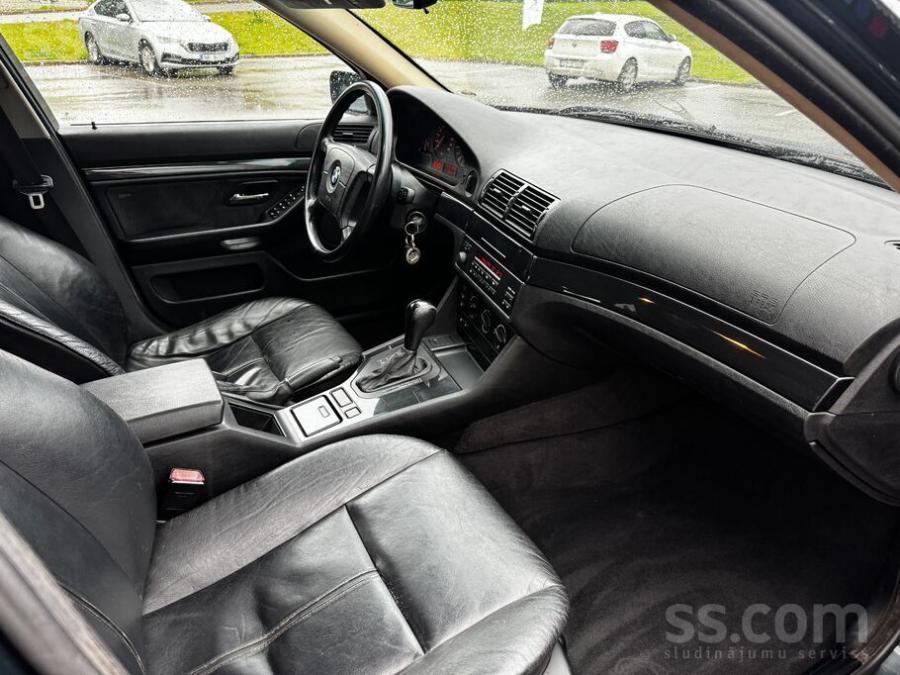 Zaļš BMW 525 1998 Valmiera, ar dzinēja tilpumu 2.50 L un nobraukumu 374 tūkst. km par 2450 €, foto 10 vietnē AUTOMOTO.COM.LV