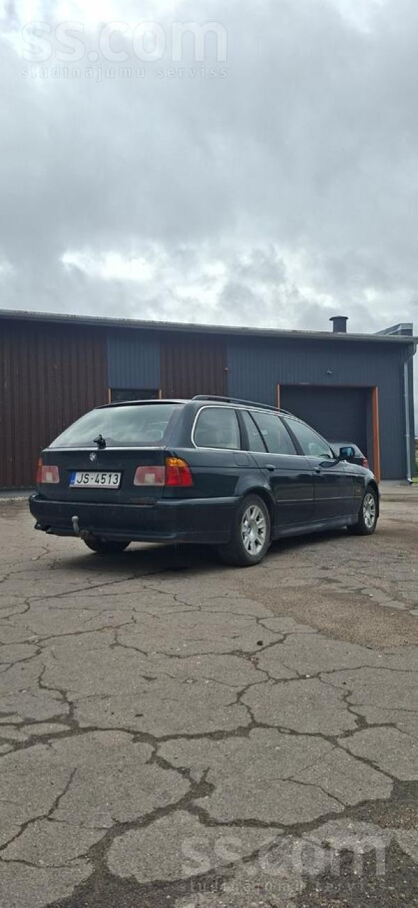 Zaļš BMW 525 2002 Ogre, ar dzinēja tilpumu 2.50 L un nobraukumu 345 tūkst. km par 1000 €, foto 2 vietnē AUTOMOTO.COM.LV