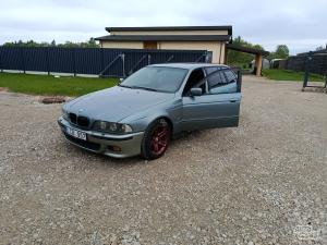 Zaļš BMW 525 2003 Šauļi, ar dzinēja tilpumu 2.50 L un nobraukumu 410 tūkst. km par 1250 €, foto  vietnē AUTOMOTO.COM.LV