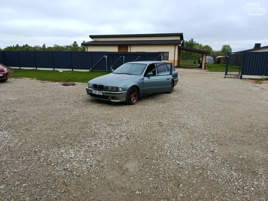 Zaļš BMW 525 2003 Šauļi, ar dzinēja tilpumu 2.50 L un nobraukumu 410 tūkst. km par 1250 €, foto 3 vietnē AUTOMOTO.COM.LV