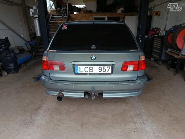 Zaļš BMW 525 2003 Šauļi, ar dzinēja tilpumu 2.50 L un nobraukumu 410 tūkst. km par 1250 €, foto 8 vietnē AUTOMOTO.COM.LV