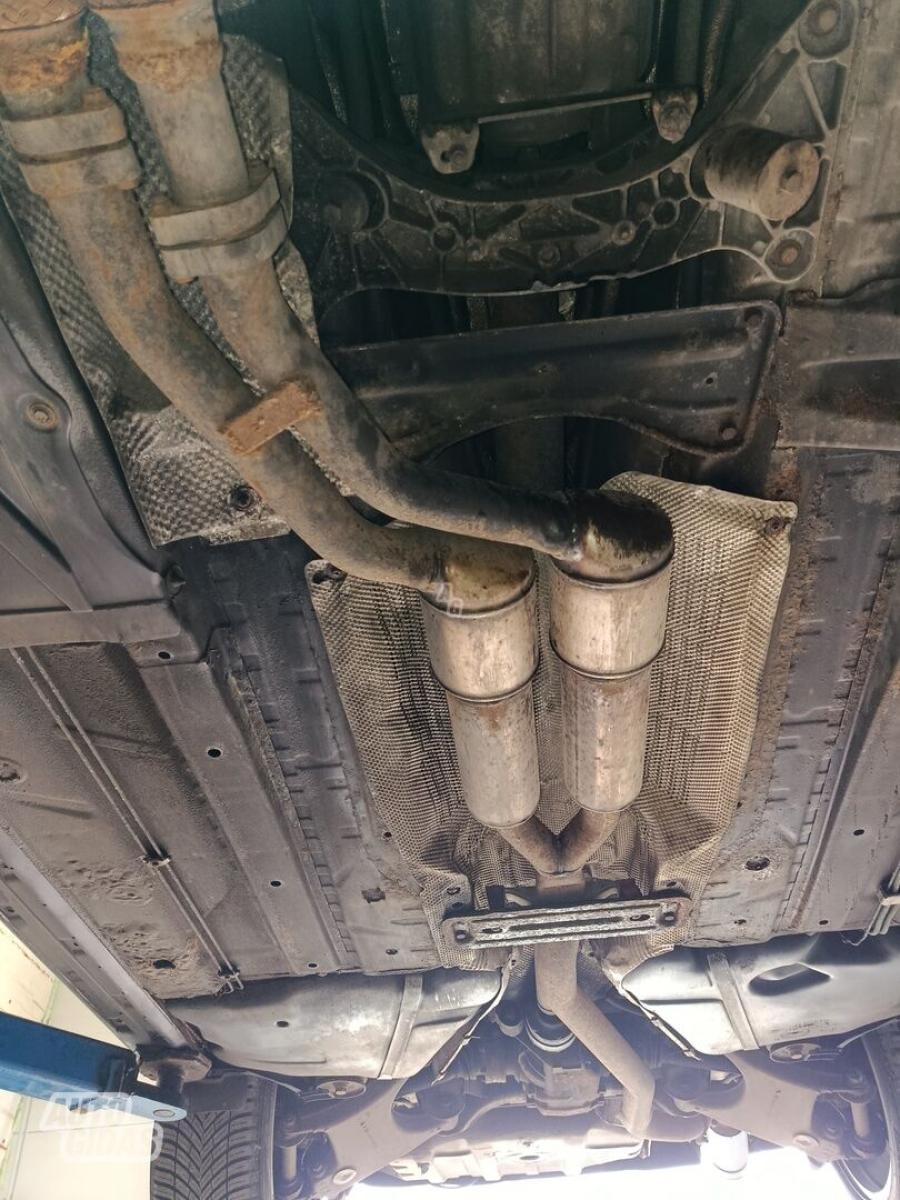 Zaļš BMW 525 2003 Šauļi, ar dzinēja tilpumu 2.50 L un nobraukumu 410 tūkst. km par 1250 €, foto 14 vietnē AUTOMOTO.COM.LV