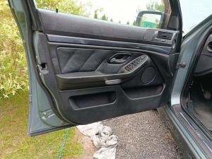 Zaļš BMW 525 2003 Šauļi, ar dzinēja tilpumu 2.50 L un nobraukumu 410 tūkst. km par 1250 €, foto 25 vietnē AUTOMOTO.COM.LV