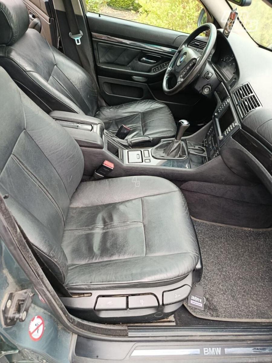 Zaļš BMW 525 2003 Šauļi, ar dzinēja tilpumu 2.50 L un nobraukumu 410 tūkst. km par 1250 €, foto 33 vietnē AUTOMOTO.COM.LV