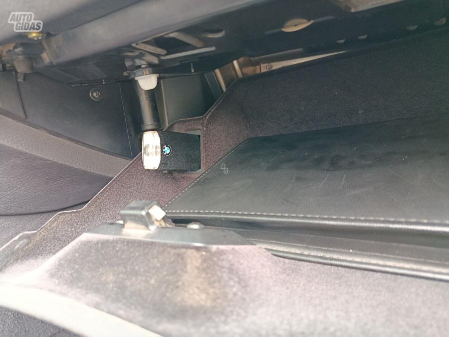 Zaļš BMW 525 2003 Šauļi, ar dzinēja tilpumu 2.50 L un nobraukumu 410 tūkst. km par 1250 €, foto 36 vietnē AUTOMOTO.COM.LV
