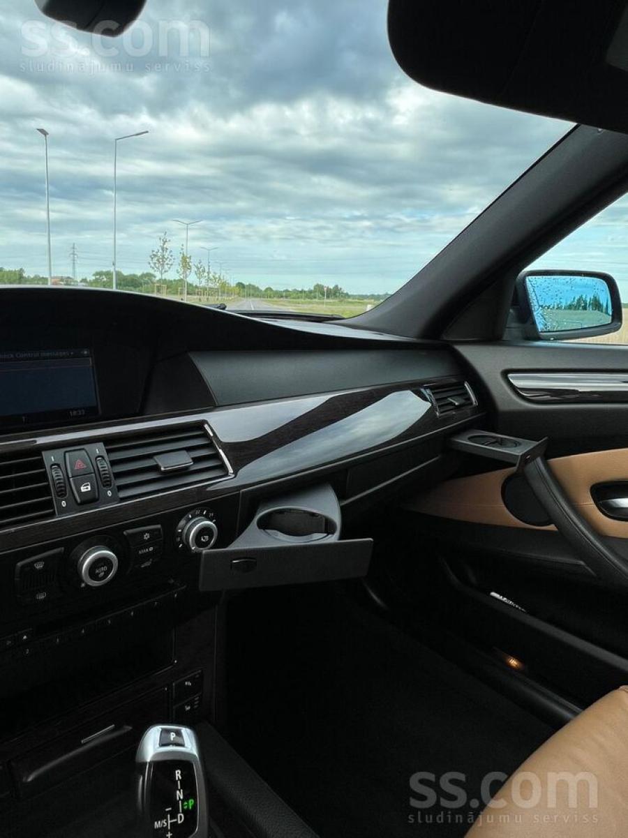 Zaļš BMW 525 2007 Liepāja, ar dzinēja tilpumu 3.00 L un nobraukumu 324 tūkst. km par 5150 €, foto 8 vietnē AUTOMOTO.COM.LV