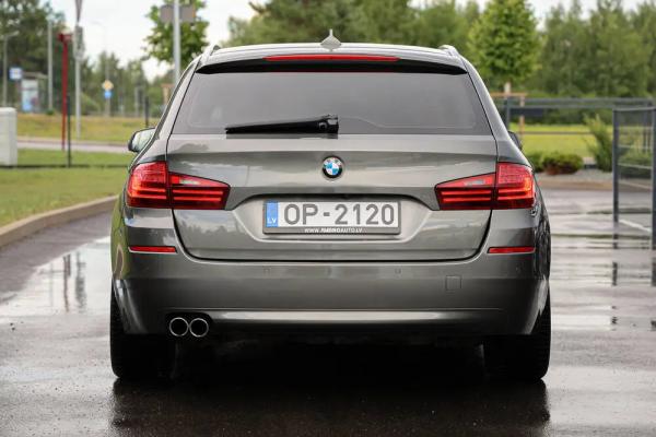 Green BMW 525 2013 in Jelgava, with an engine capacity of 2.00 L and mileage of 249 thousand km for 11800 €, photo 5 on AUTOMOTO.COM.LV