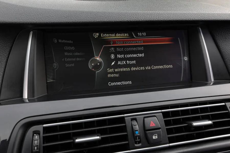 Zaļš BMW 525 2013 Jelgava, ar dzinēja tilpumu 2.00 L un nobraukumu 249 tūkst. km par 11800 €, foto 18 vietnē AUTOMOTO.COM.LV