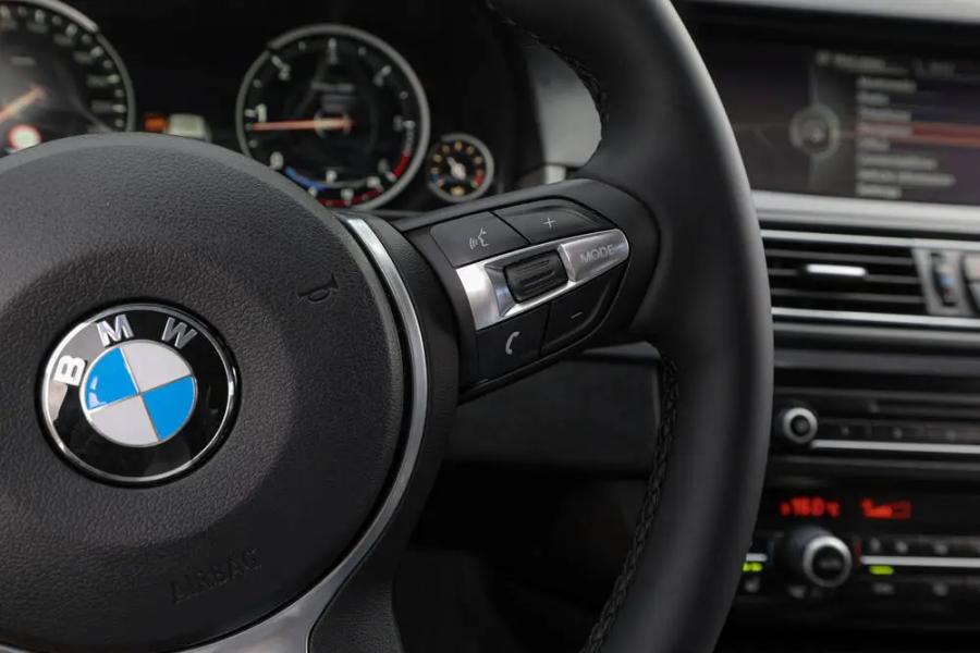 Zaļš BMW 525 2013 Jelgava, ar dzinēja tilpumu 2.00 L un nobraukumu 249 tūkst. km par 11800 €, foto 22 vietnē AUTOMOTO.COM.LV