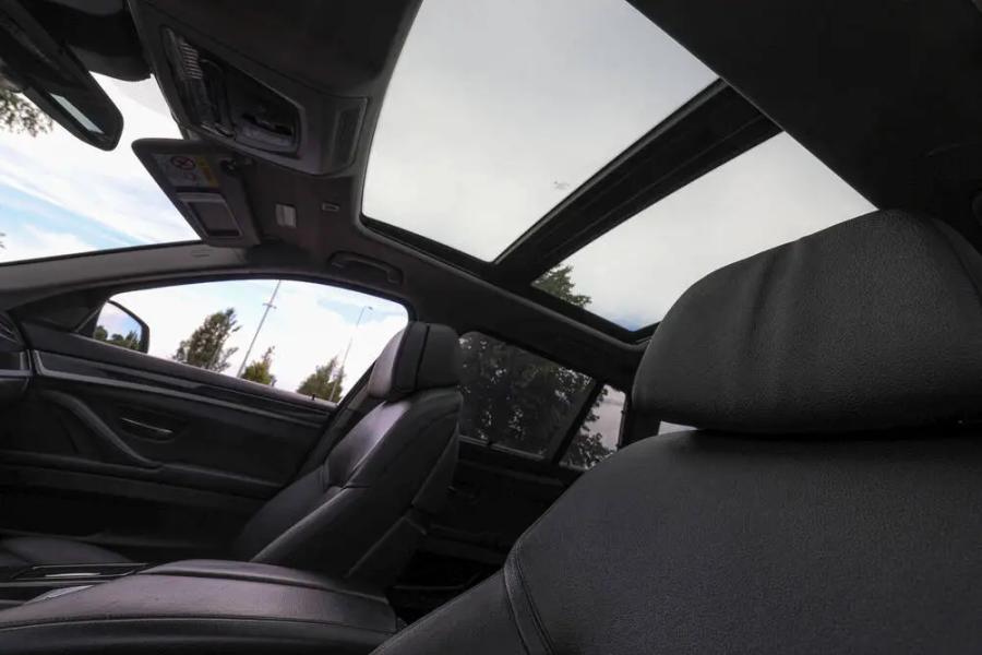 Zaļš BMW 525 2013 Jelgava, ar dzinēja tilpumu 2.00 L un nobraukumu 249 tūkst. km par 11800 €, foto 30 vietnē AUTOMOTO.COM.LV