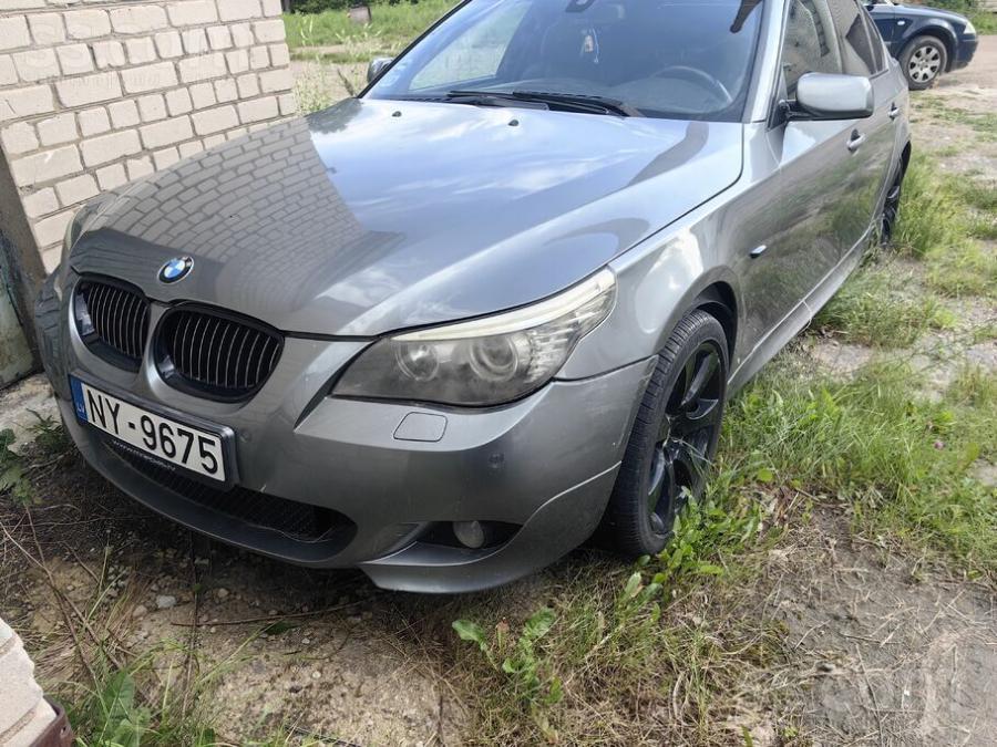 Pelēks BMW 525 2007 Rēzekne, ar dzinēja tilpumu 2.50 L un nobraukumu 300 tūkst. km par 3500 €, foto 1 vietnē AUTOMOTO.COM.LV