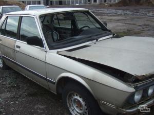 Серый БМВ 525 1983 в Клайпеда, объемом двигателя 2.50 л и пробегом 0 тыс. км за 1550 €, фото  на AUTOMOTO.COM.LV