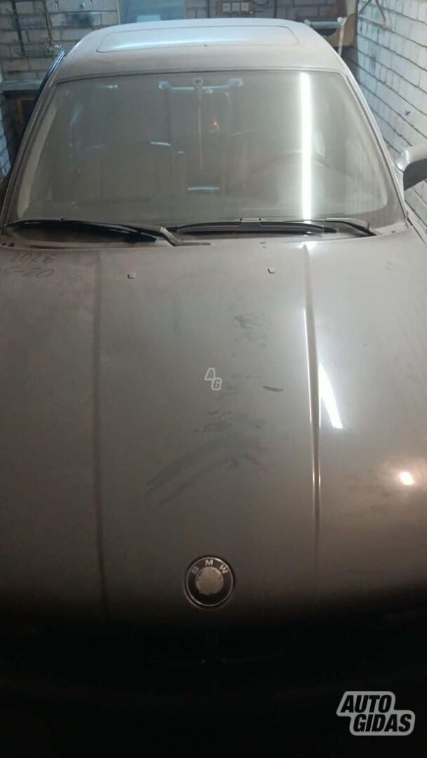 Grey BMW 525 1990 in Panevezys, with an engine capacity of 2.50 L and mileage of 260 thousand km for 6000 €, photo 6 on AUTOMOTO.COM.LV