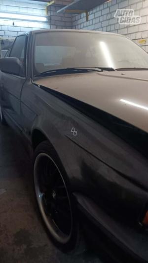 Grey BMW 525 1990 in Panevezys, with an engine capacity of 2.50 L and mileage of 260 thousand km for 6000 €, photo 11 on AUTOMOTO.COM.LV