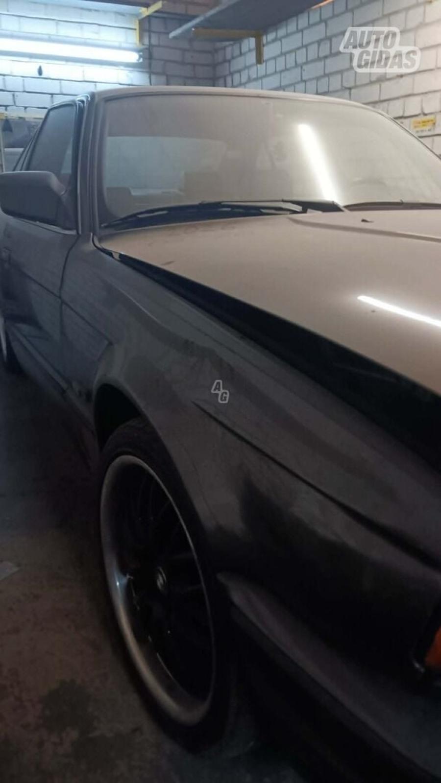 Grey BMW 525 1990 in Panevezys, with an engine capacity of 2.50 L and mileage of 260 thousand km for 6000 €, photo 11 on AUTOMOTO.COM.LV