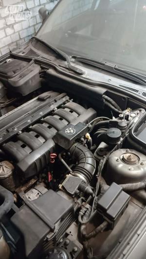 Grey BMW 525 1990 in Panevezys, with an engine capacity of 2.50 L and mileage of 260 thousand km for 6000 €, photo 17 on AUTOMOTO.COM.LV