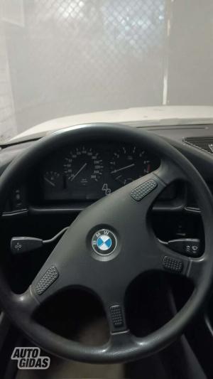 Grey BMW 525 1990 in Panevezys, with an engine capacity of 2.50 L and mileage of 260 thousand km for 6000 €, photo 19 on AUTOMOTO.COM.LV