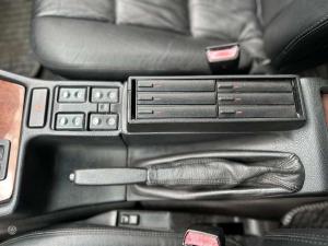 Grey BMW 525 1992 in Vilnius, with an engine capacity of 0.00 L and mileage of 162 thousand km for 5700 €, photo 15 on AUTOMOTO.COM.LV