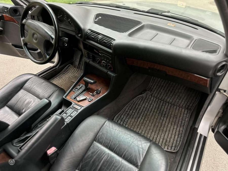 Grey BMW 525 1992 in Vilnius, with an engine capacity of 0.00 L and mileage of 162 thousand km for 5700 €, photo 35 on AUTOMOTO.COM.LV