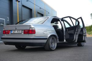 Grey BMW 525 1992 in Tallinn, with an engine capacity of 2.50 L and mileage of 330 thousand km for 9999 €, photo 3 on AUTOMOTO.COM.LV