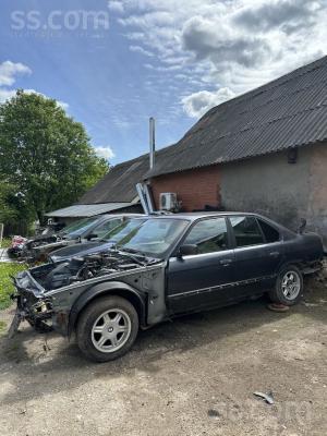 Pelēks BMW 525 1994 Bauska, ar dzinēja tilpumu 2.50 L un nobraukumu 352 tūkst. km par 550 €, foto 6 vietnē AUTOMOTO.COM.LV