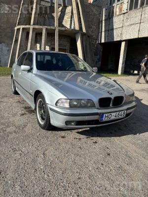 Pelēks BMW 525 1997 Liepāja, ar dzinēja tilpumu 2.50 L un nobraukumu 407 tūkst. km par 1600 €, foto 4 vietnē AUTOMOTO.COM.LV