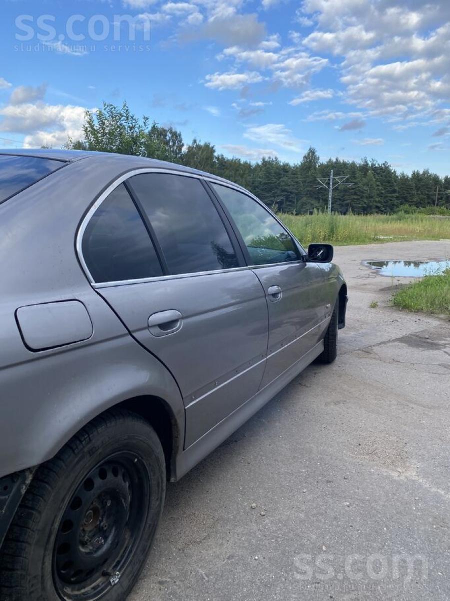 Grey BMW 525 1997 in Riga, with an engine capacity of 2.50 L and mileage of 430 thousand km for 750 €, photo 6 on AUTOMOTO.COM.LV