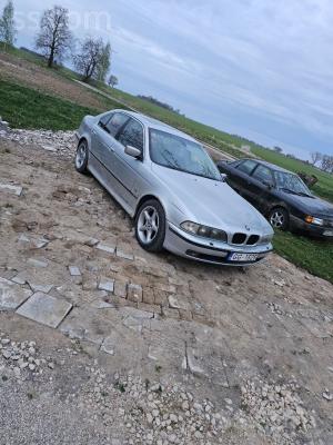 Pelēks BMW 525 1997 Jelgava, ar dzinēja tilpumu 2.50 L un nobraukumu 286 tūkst. km par 600 €, foto 7 vietnē AUTOMOTO.COM.LV