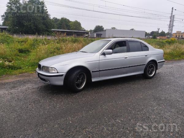 Pelēks BMW 525 1997 Rīga, ar dzinēja tilpumu 2.50 L un nobraukumu 406 tūkst. km par 1500 €, foto 1 vietnē AUTOMOTO.COM.LV