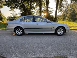 Grey BMW 525 1998 in Marijampole, with an engine capacity of 2.50 L and mileage of 138 thousand km for 2600 €, photo 3 on AUTOMOTO.COM.LV