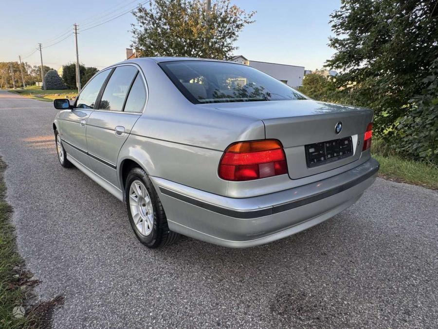 Grey BMW 525 1998 in Marijampole, with an engine capacity of 2.50 L and mileage of 138 thousand km for 2600 €, photo 6 on AUTOMOTO.COM.LV