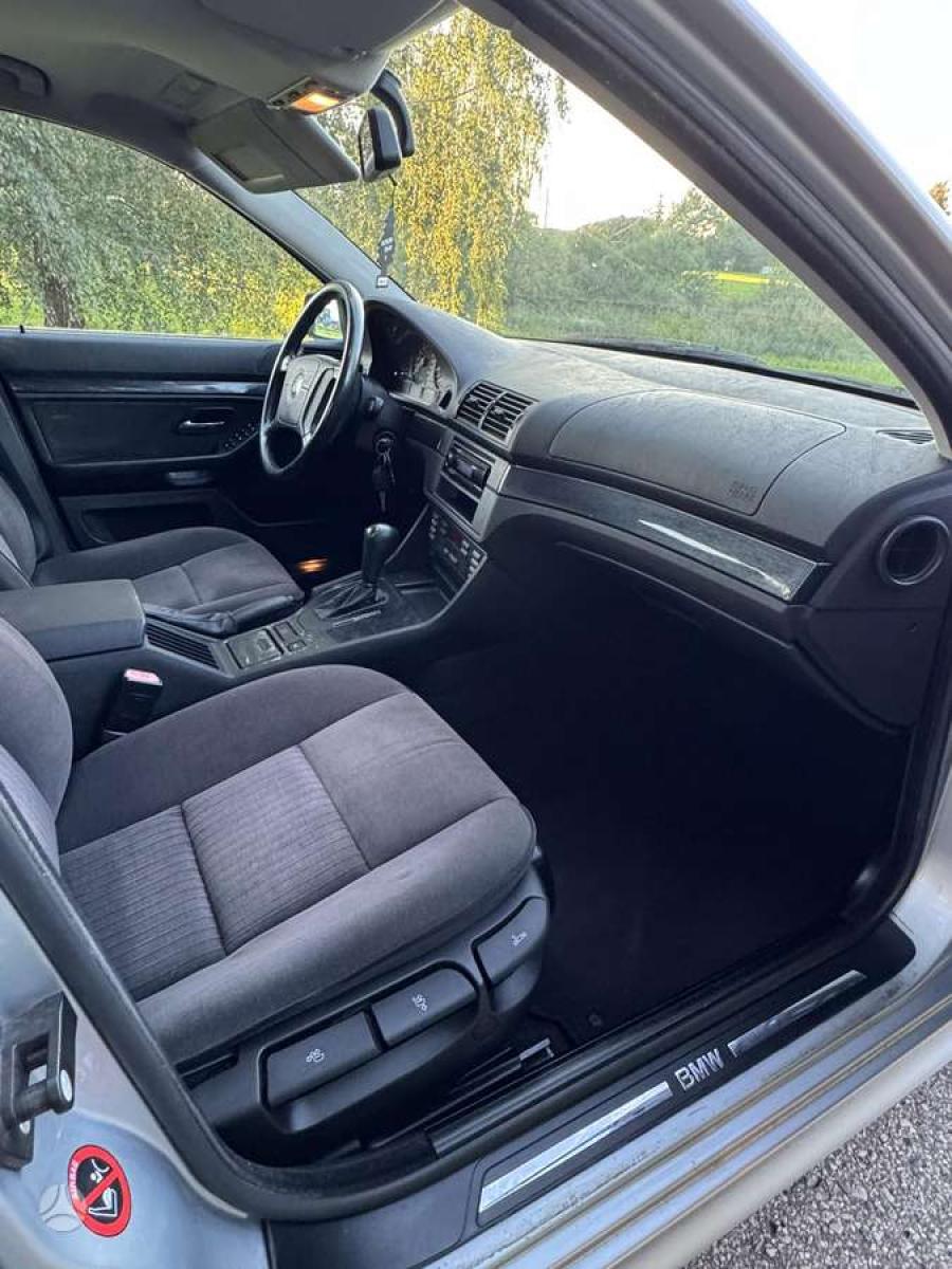 Grey BMW 525 1998 in Marijampole, with an engine capacity of 2.50 L and mileage of 138 thousand km for 2600 €, photo 13 on AUTOMOTO.COM.LV