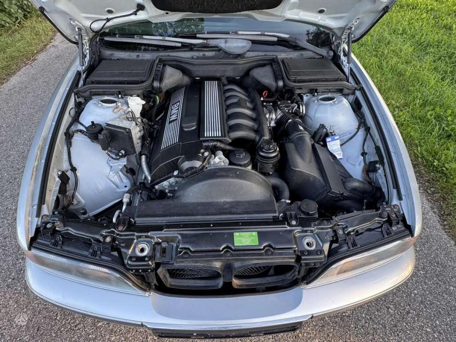 Grey BMW 525 1998 in Marijampole, with an engine capacity of 2.50 L and mileage of 138 thousand km for 2600 €, photo 16 on AUTOMOTO.COM.LV