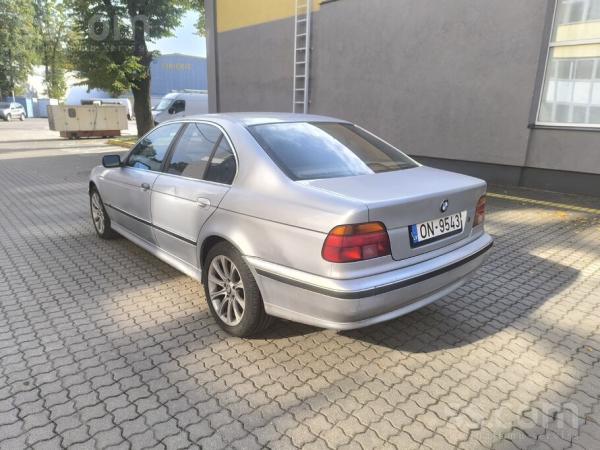 Pelēks BMW 525 1998 Rīga, ar dzinēja tilpumu 2.50 L un nobraukumu 357 tūkst. km par 1450 €, foto 3 vietnē AUTOMOTO.COM.LV