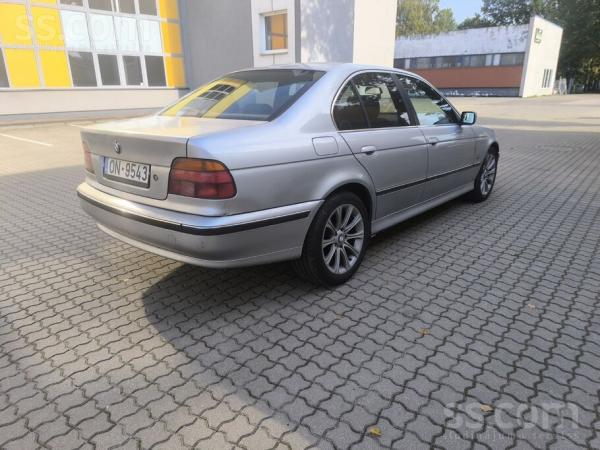 Pelēks BMW 525 1998 Rīga, ar dzinēja tilpumu 2.50 L un nobraukumu 357 tūkst. km par 1450 €, foto 4 vietnē AUTOMOTO.COM.LV