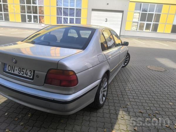 Pelēks BMW 525 1998 Rīga, ar dzinēja tilpumu 2.50 L un nobraukumu 357 tūkst. km par 1450 €, foto 11 vietnē AUTOMOTO.COM.LV